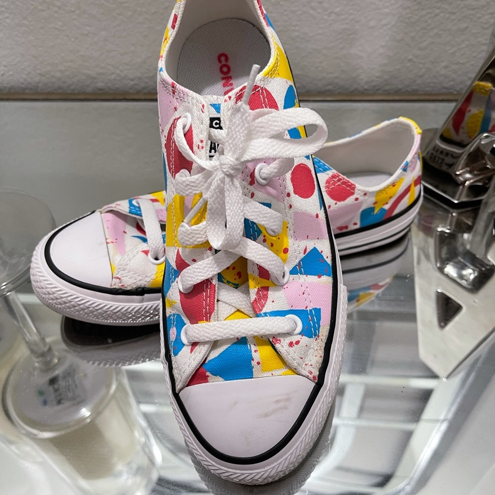 Converse Size 4 - Gem